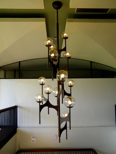 26 Impressive Mid-Century Chandeliers To Make A Statement - DigsDigs
