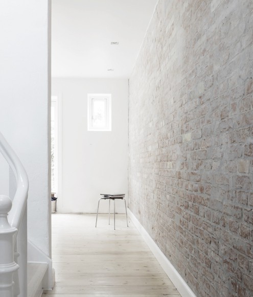 56 Impressive Spaces With Whitewashed Brick Walls - DigsDigs