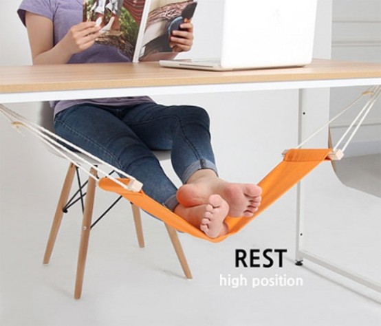 Little Fuut Hammock For Relaxing At Your Workplace - DigsDigs