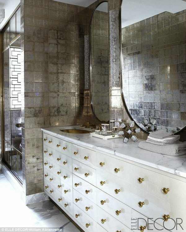 The Hottest Décor Trend: 27 Metallic Tile Décor Ideas - DigsDigs