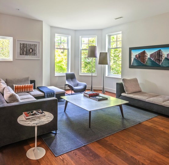 Modern Annex Home With Lots Of Wood In Decor - DigsDigs