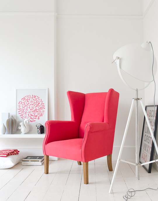 Rock The Colors: 32 Neon Home Décor Ideas - DigsDigs