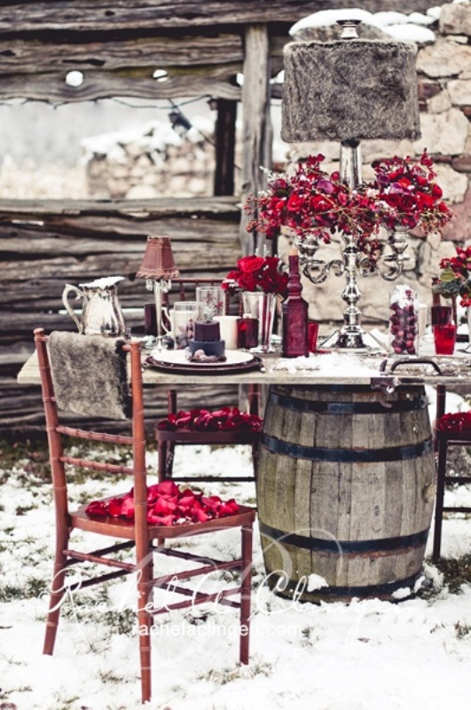42 Original Winter Table Décor Ideas - DigsDigs