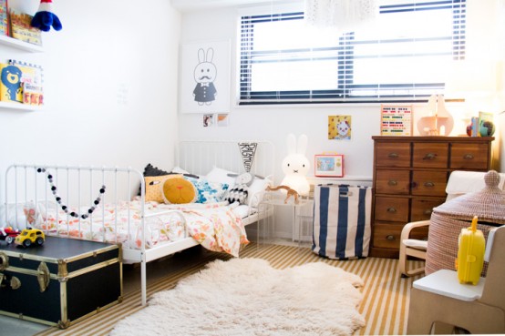 Personalized Family Condo With Touches Of Blue - DigsDigs