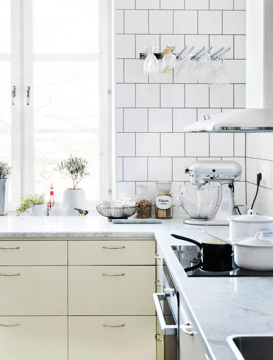 Scandinavian Kitchen Design With Retro Touches - DigsDigs