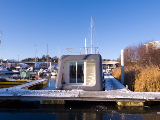 H2Office - Small Floating Prefab Office - DigsDigs