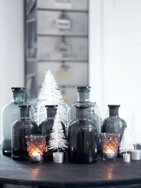 38 Stylish Christmas Décor Ideas In All Shades Of Grey - DigsDigs
