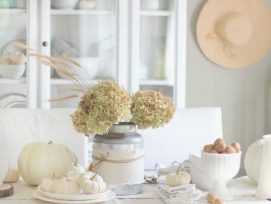 52 Tender White Thanksgiving Décor Ideas - DigsDigs