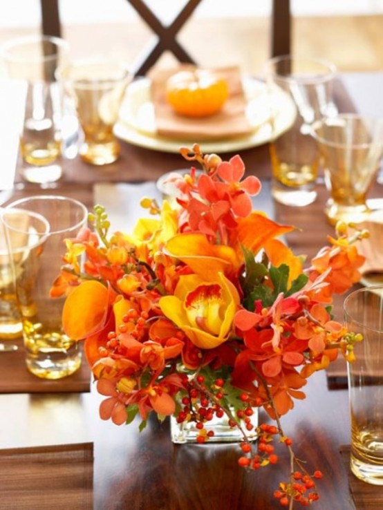 Thanksgiving Decor In Natural Autumn Colors - DigsDigs