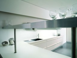 The Most Minimalist Italian Kitchen Design - DigsDigs