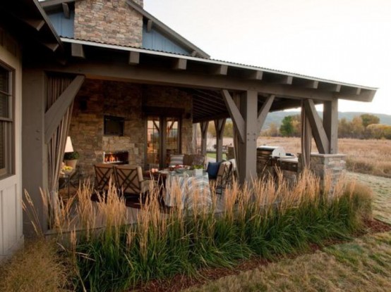 Traditional Style Veranda Design With Vintage Furniture - DigsDigs