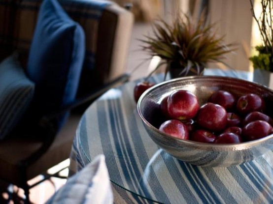 Traditional Style Veranda Design With Vintage Furniture - DigsDigs