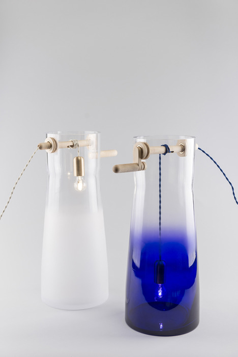 Unique Well Light Inspired By Traditional Water Wells - DigsDigs